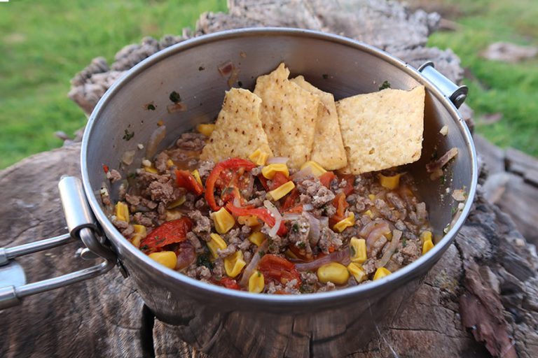 Guide to Dehydrating Food for Hiking | Snowys Blog