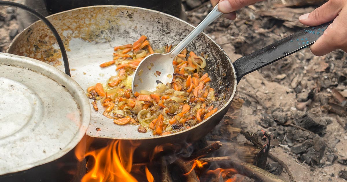 Best Tips for Campfire Cooking at Home | Snowys Blog