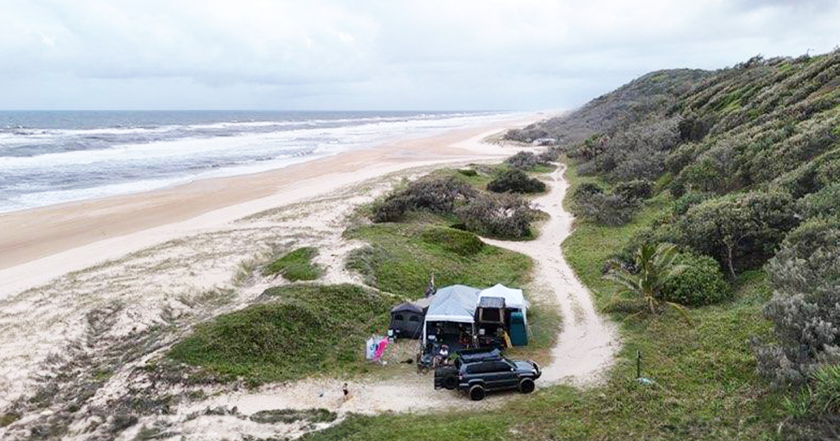 Ep120 - Beach & Island Camping with Dave & Bec From Snowys Brendale ...